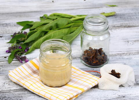 Herbal healing salves are easy to make | The Old Farmer's Almanac