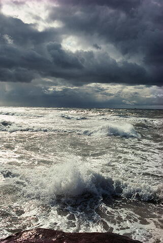 What Are Proxigean Tides? | The Old Farmer's Almanac
