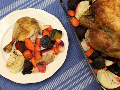 Roasted Chicken with Root Vegetables | Almanac.com